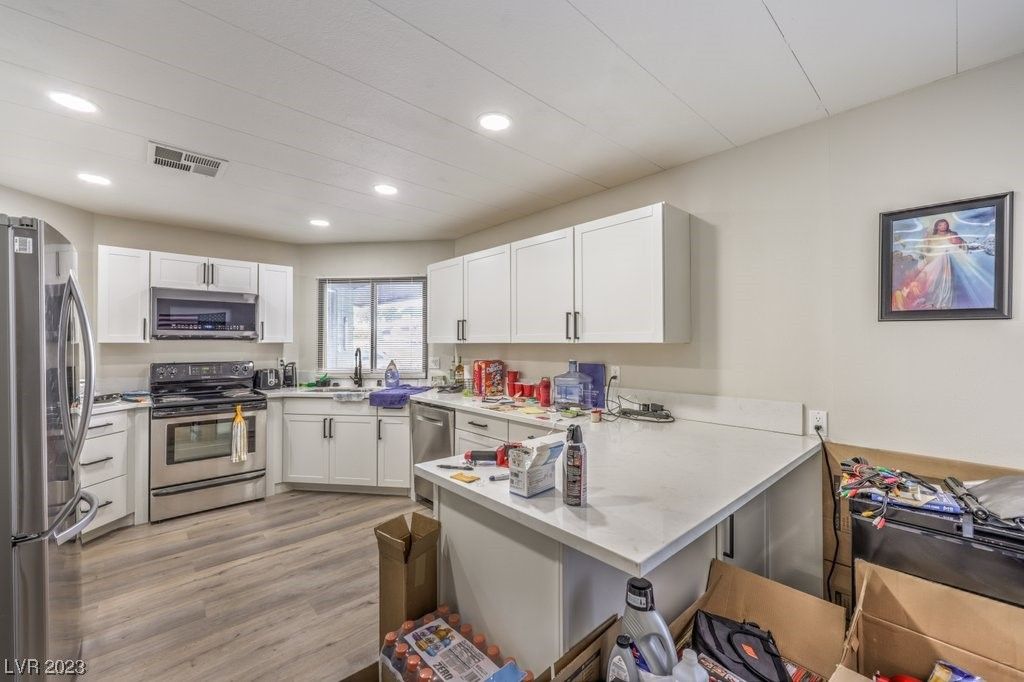 4540 Royal Ridge Ave, Las Vegas, NV 89103 - See Est. Value, Schools & More