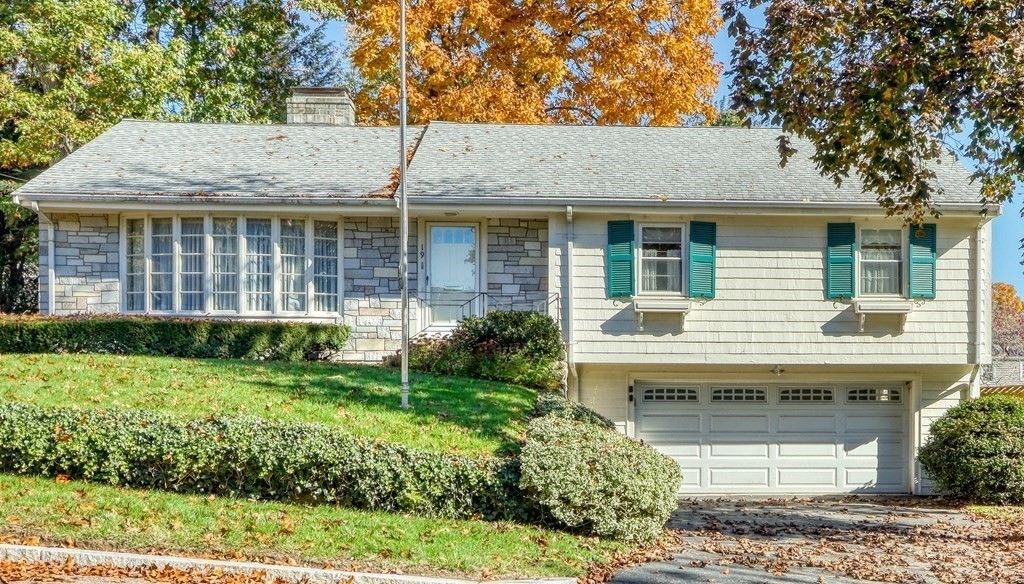 19 Magnolia Rd, Melrose, MA 02176 - See Est. Value, Schools & More