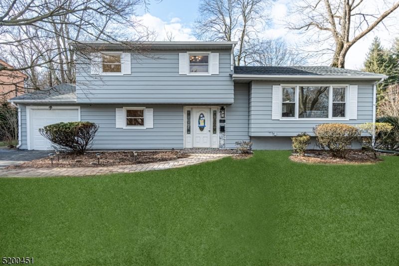 2 Falcon Ct, Livingston, NJ 07039 - See Est. Value, Schools & More