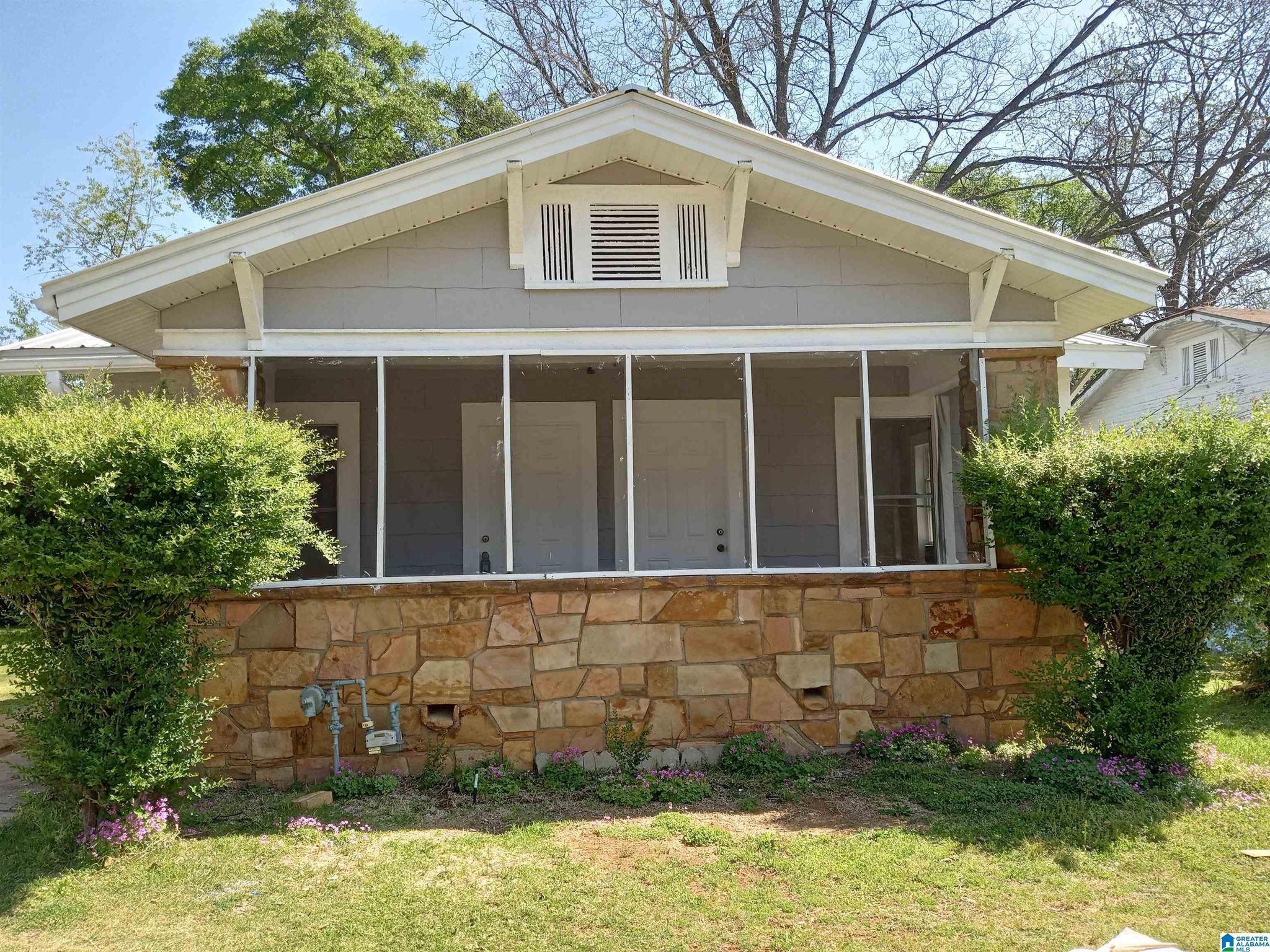 1133 14th Pl SW, Birmingham, AL 35211 - See Est. Value, Schools & More
