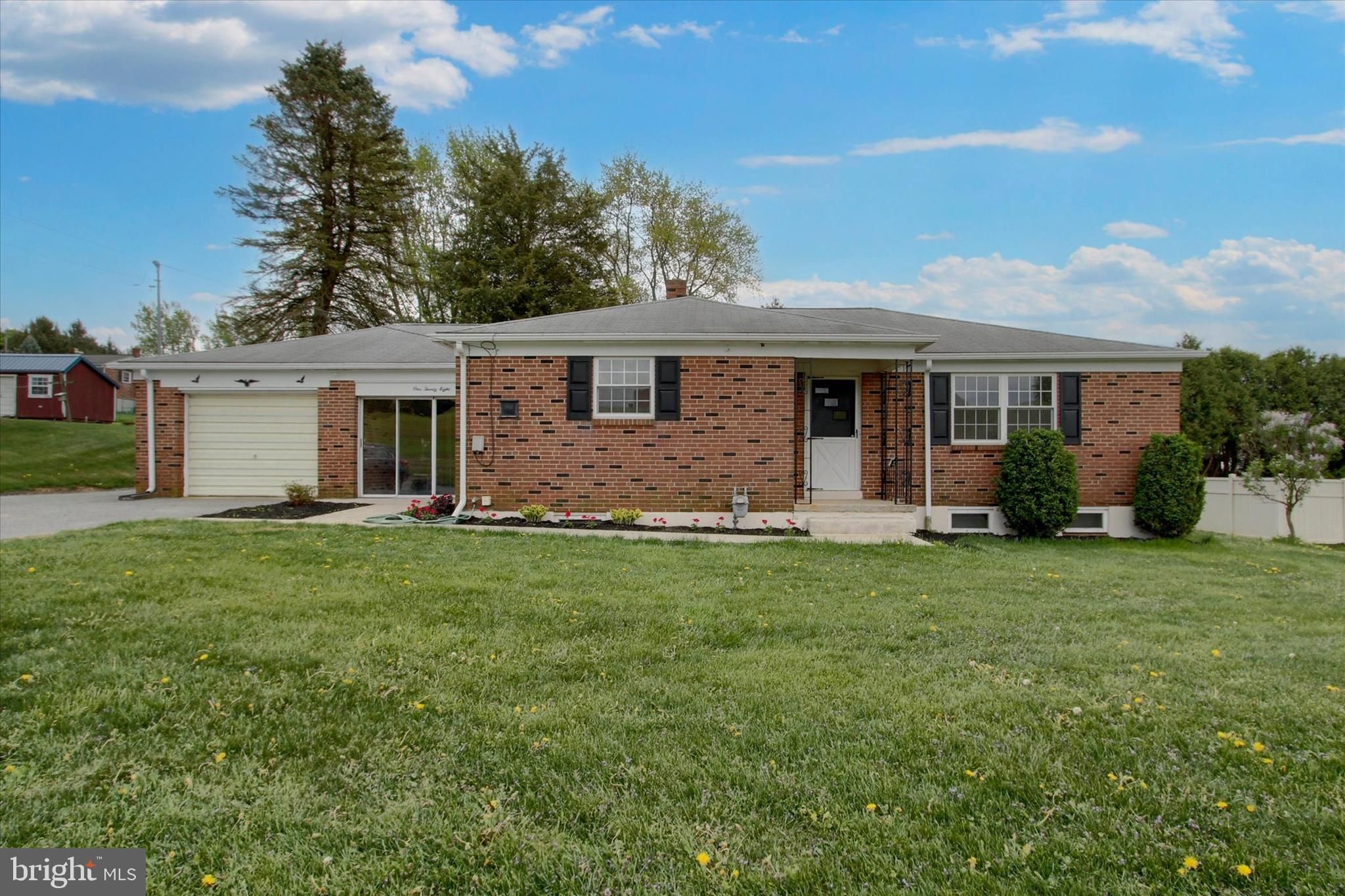 128 W Cloverdale Ave, Shrewsbury, PA 17361 - See Est. Value, Schools & More