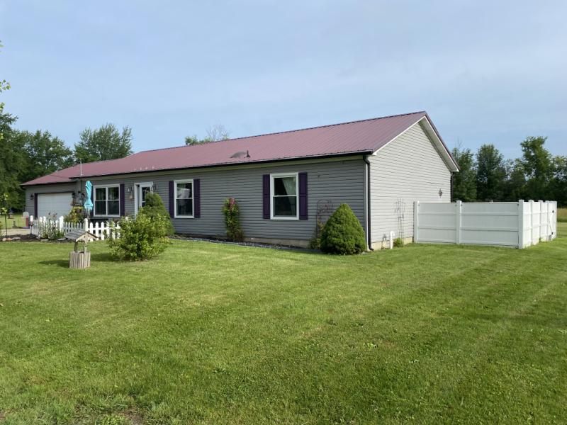 4609 Madison St, Clifford, MI 48727 - See Est. Value, Schools & More