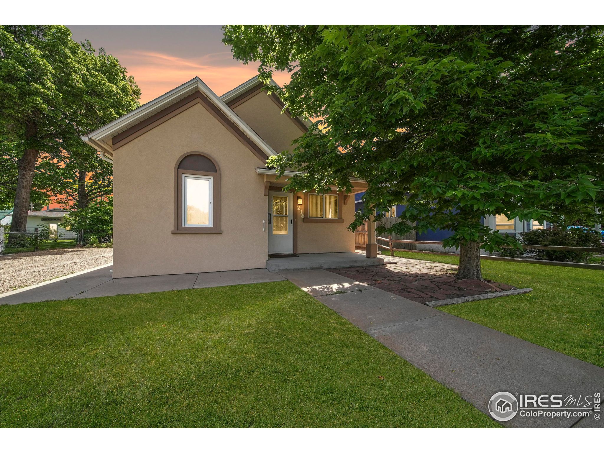 216 Deuel St, Fort Morgan, CO 80701 - See Est. Value, Schools & More