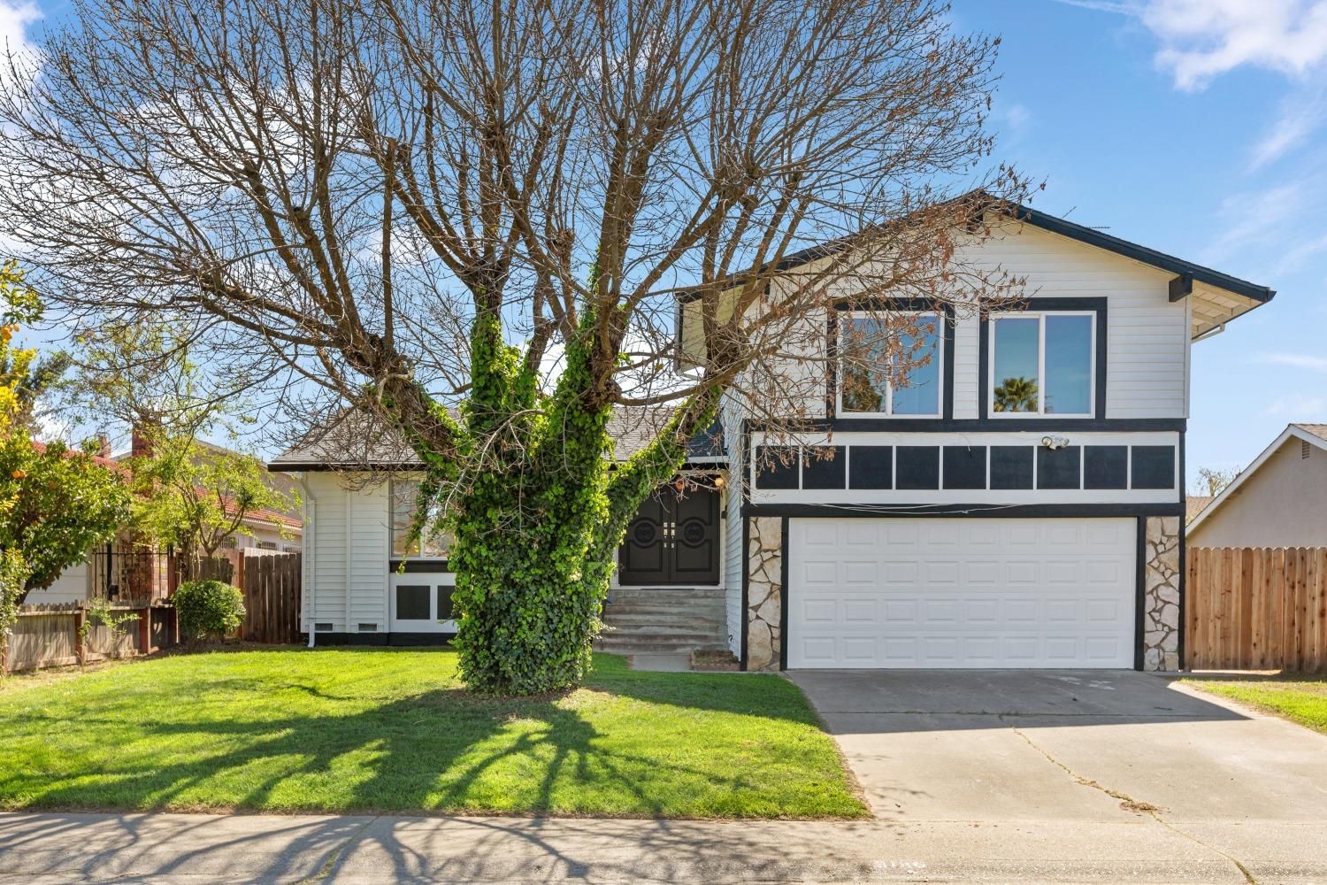 9186 Caldera Way, Sacramento, CA 95826 - See Est. Value, Schools & More