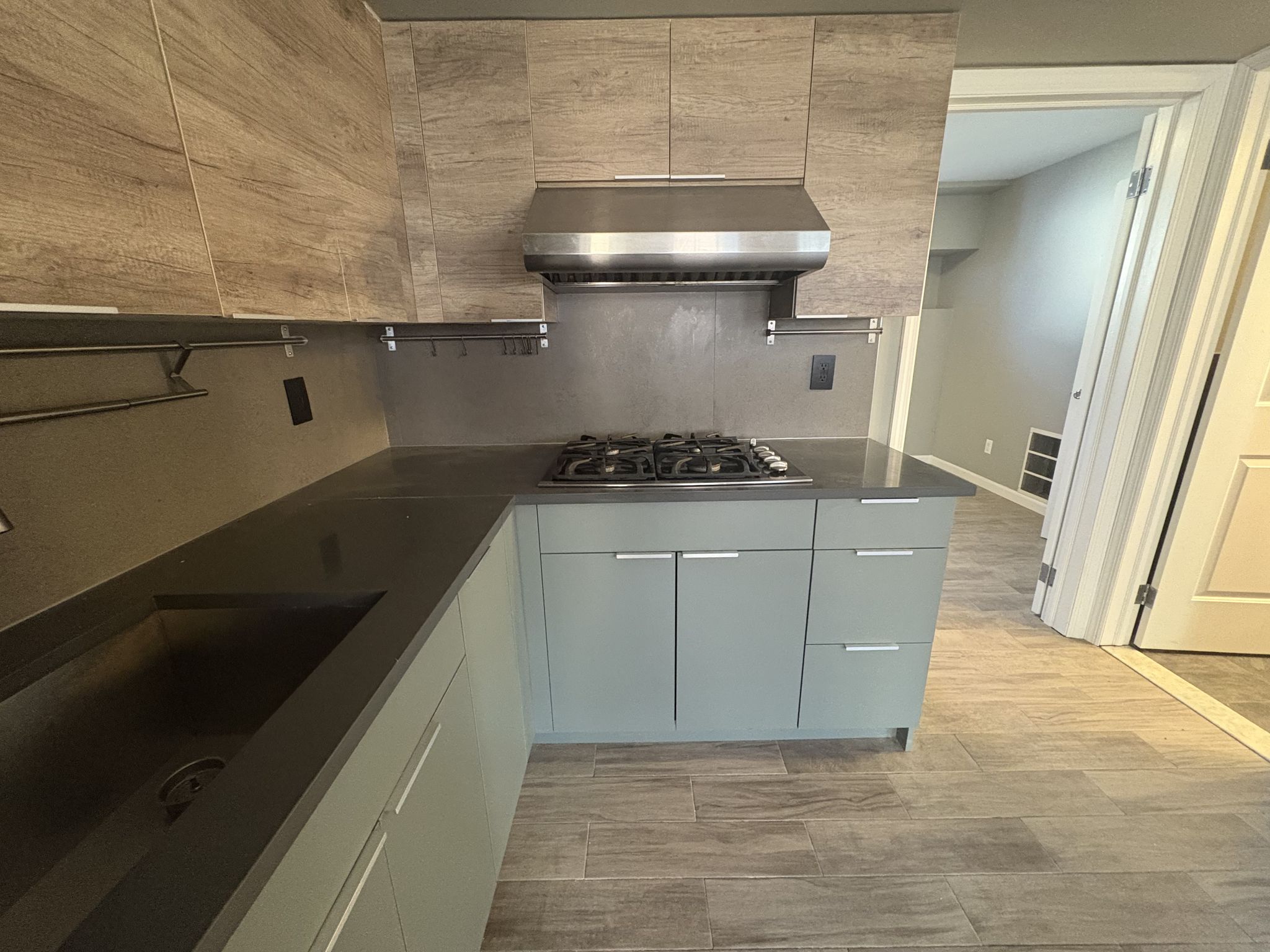 17 Orbit Ln #1R, Staten Island, NY 10314 - See Est. Value, Schools & More