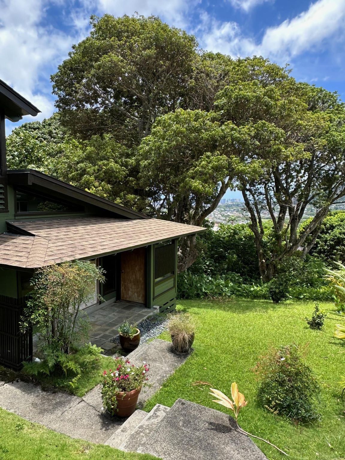 3510 Lelehune Pl, Honolulu, HI 96822 - See Est. Value, Schools & More
