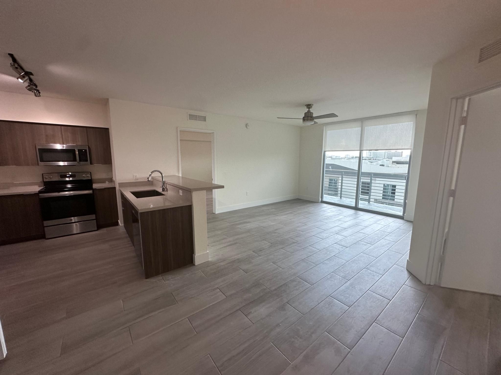 950 NW 7th Street Rd #912, Miami, FL 33136 - See Est. Value, Schools & More