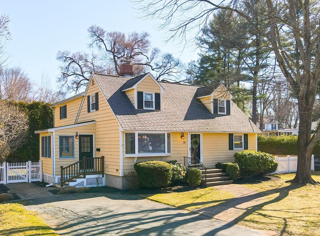 20 Glenmere Cir, Reading, MA 01867 - See Est. Value, Schools & More