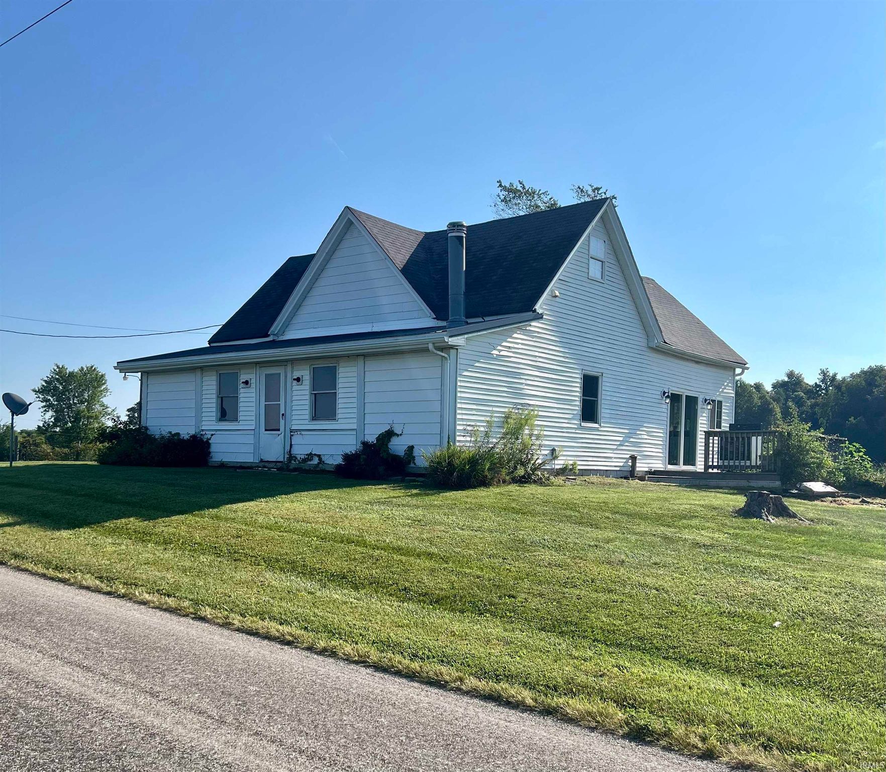 8598 N County Road 450 E, Orleans, IN 47452 - See Est. Value, Schools ...