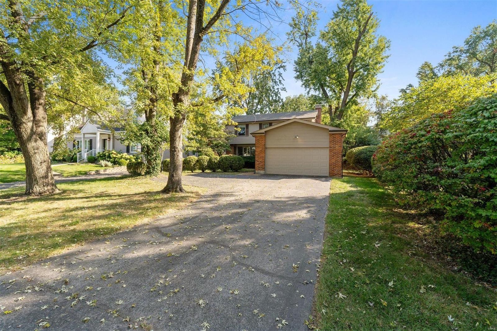 9260 Old Bonhomme Rd, Saint Louis, MO 63132 - See Est. Value, Schools ...