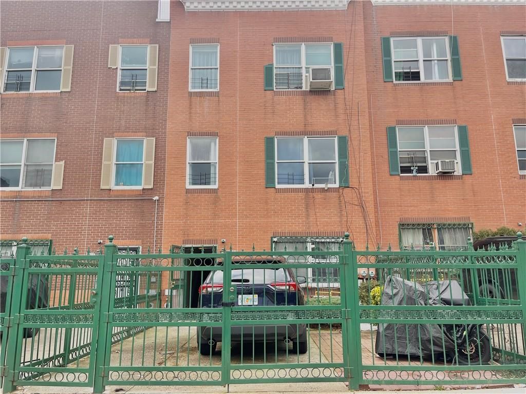 452 E 141st Street, Bronx, NY 10454 - See Est. Value, Schools & More