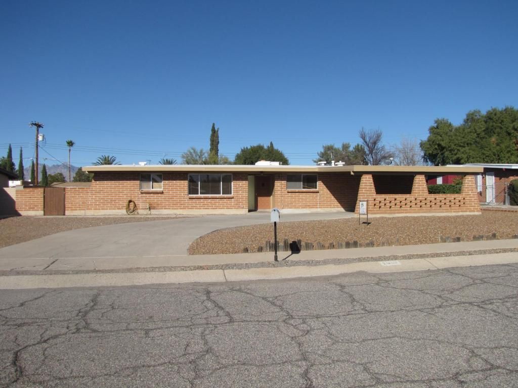 7517 E 32nd St, Tucson, AZ 85710 - See Est. Value, Schools & More
