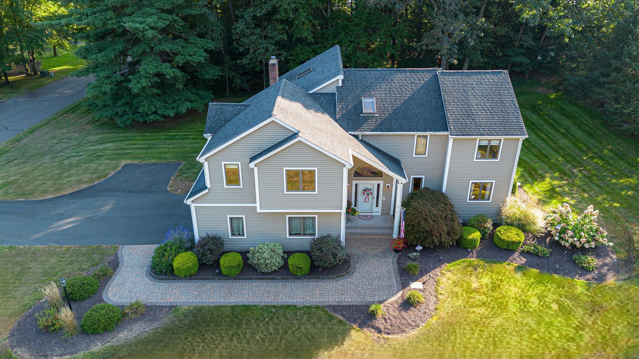 11 Old Parish Drive, South Windsor, CT 06074 - See Est. Value, Schools ...