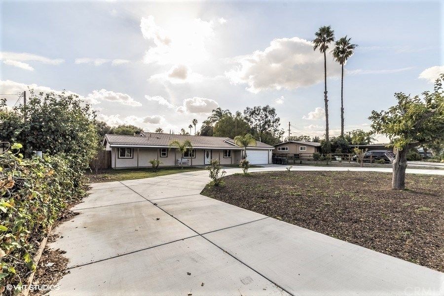 5650 Central Ave, Riverside, CA 92504 - See Est. Value, Schools & More