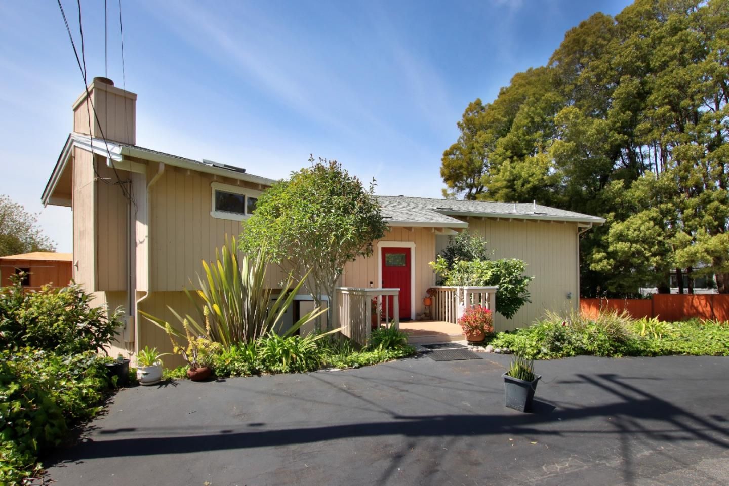 204 Bayview Ct, Aptos, CA 95003 - See Est. Value, Schools & More