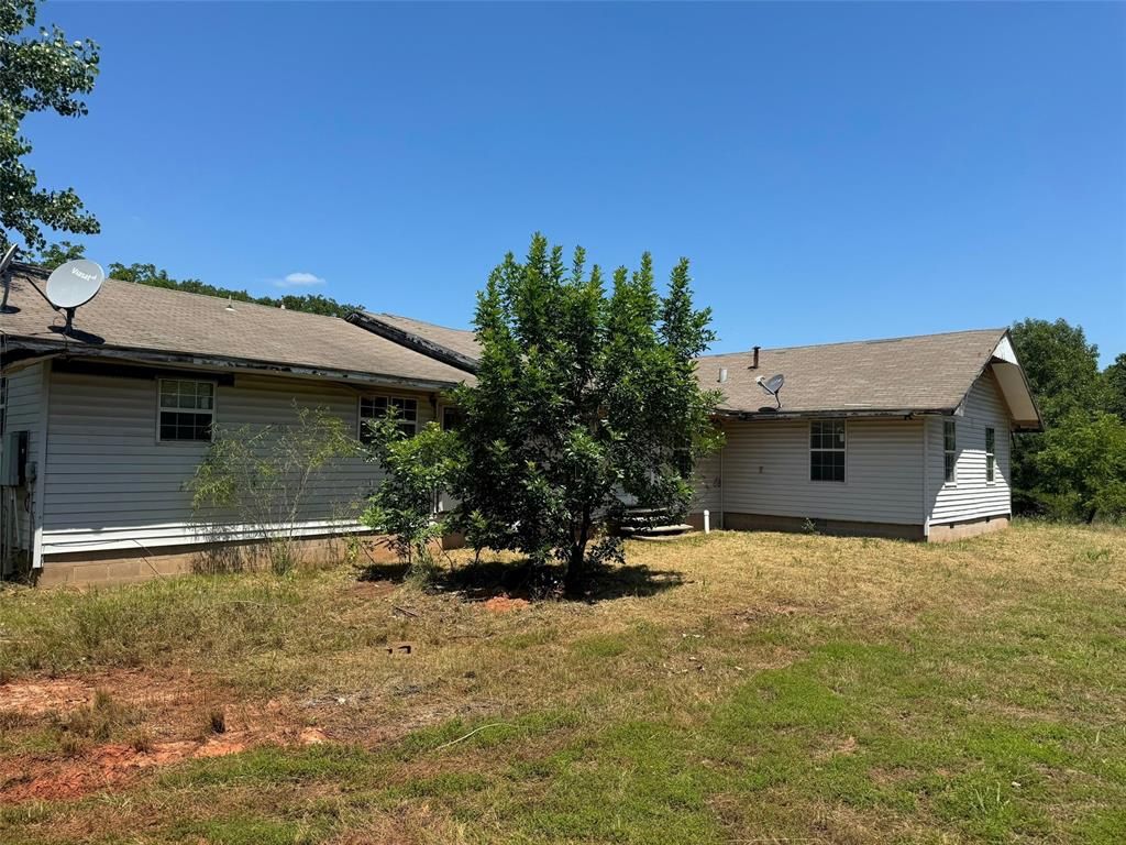 32913 Hamilton Rd, Wanette, OK 74878 - See Est. Value, Schools & More