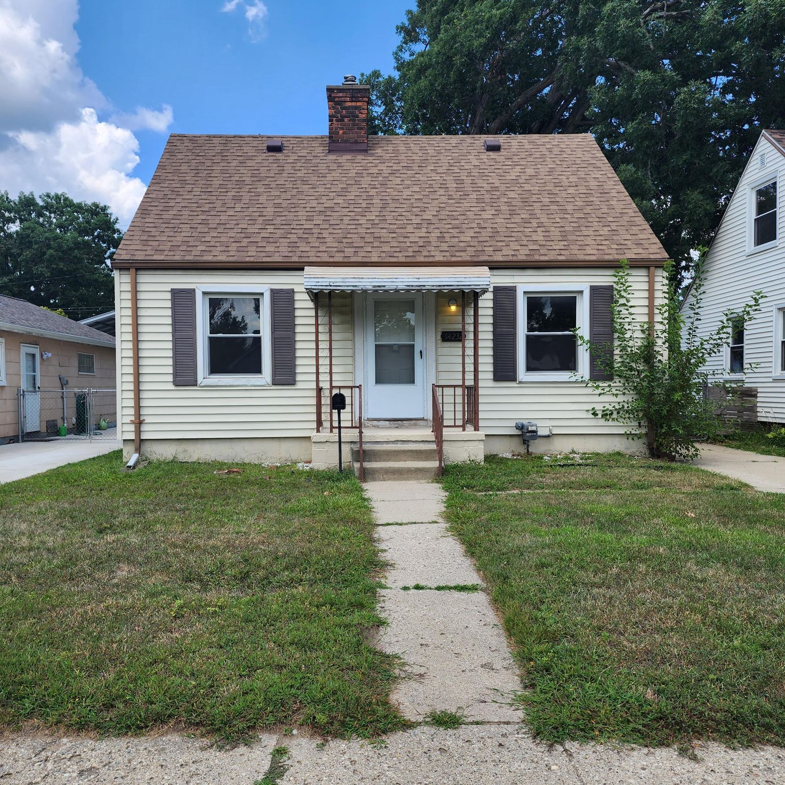34232 Glover St, Wayne, MI 48184 - See Est. Value, Schools & More