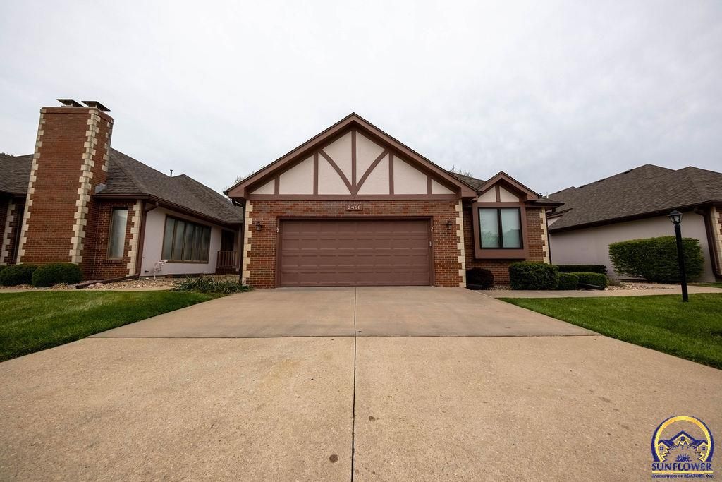 2466 SW Brookhaven Ln, Topeka, KS 66614 - See Est. Value, Schools & More