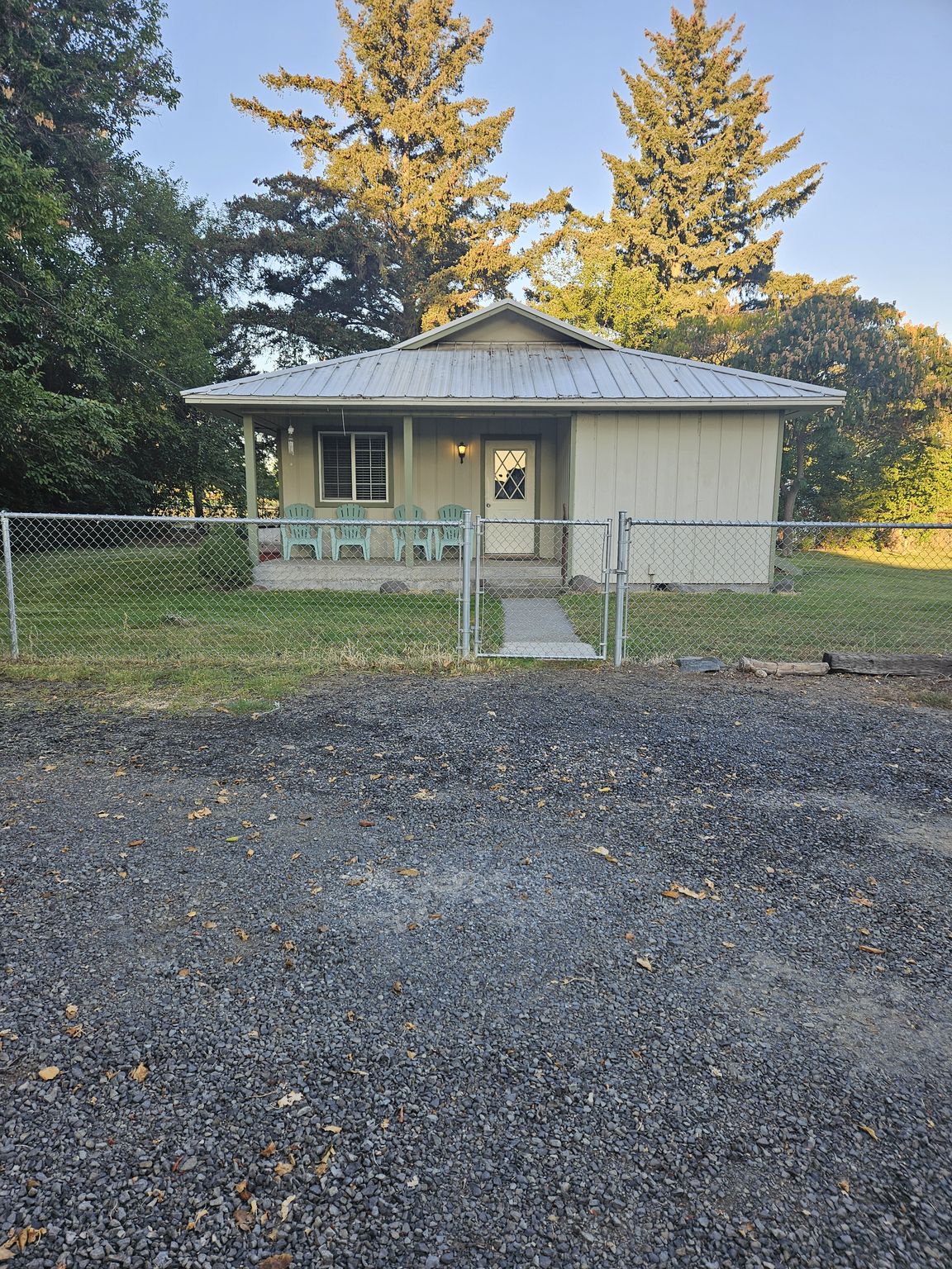 250 NW Washington Ave, Irrigon, OR 97844 - See Est. Value, Schools & More