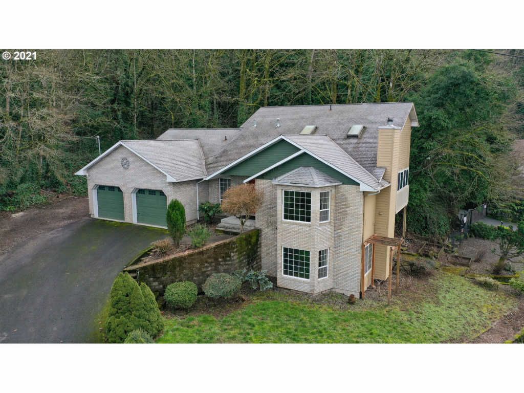 306 South Ctr, Oregon City, OR 97045 - See Est. Value, Schools & More