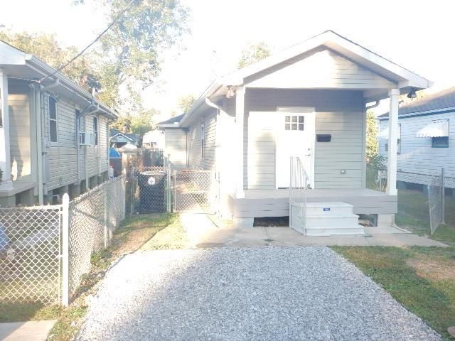 1237 Casa Calvo St, New Orleans, LA 70114 - See Est. Value, Schools & More