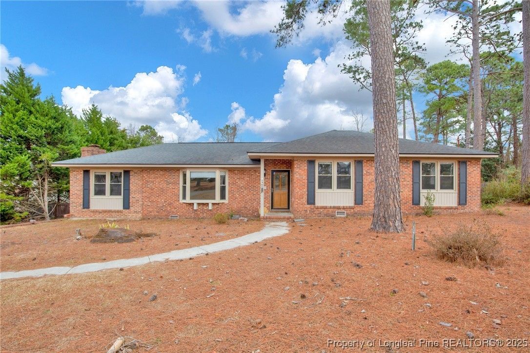 758 Galloway Dr, Fayetteville, NC 28303 - See Est. Value, Schools & More