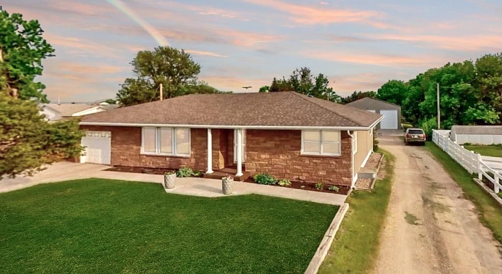 306 W Armory Dr, Norton, KS 67654 - See Est. Value, Schools & More