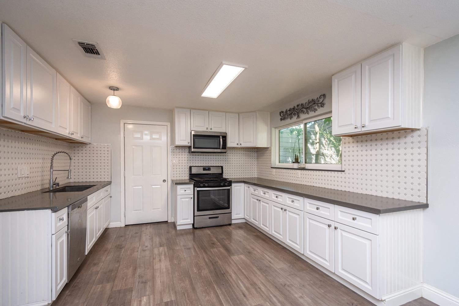 2453 Topside Dr, Auburn, CA 95603 - See Est. Value, Schools & More