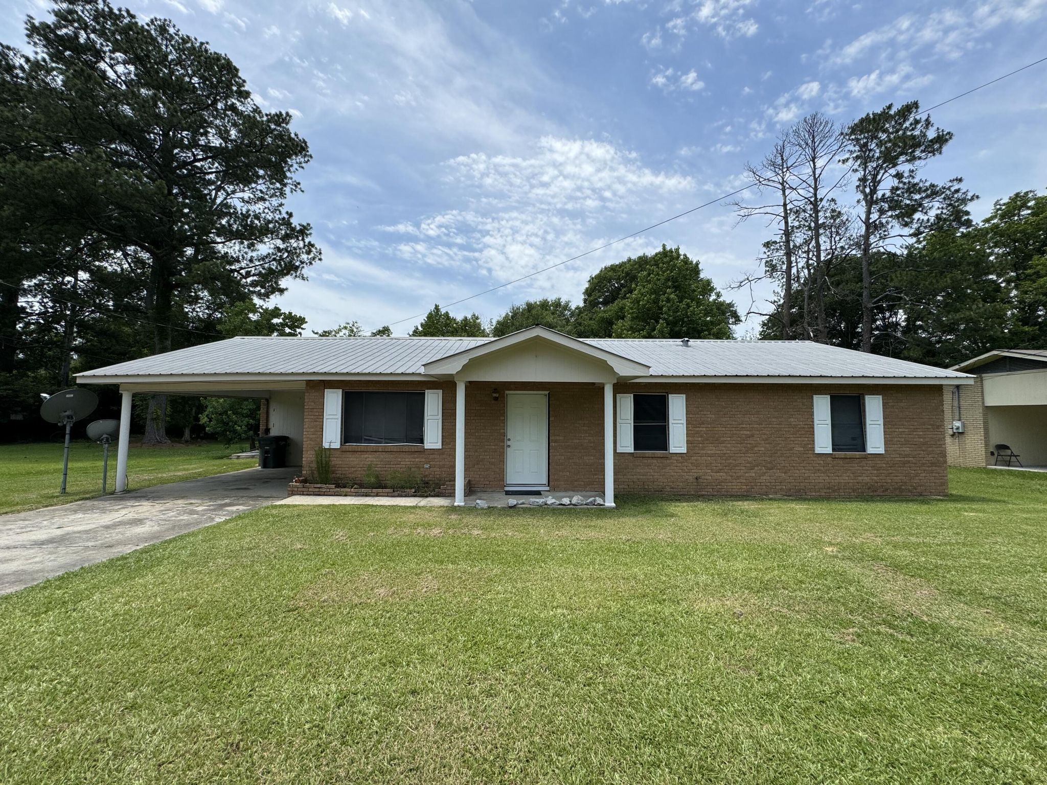 1307 Meadowbrook Ave, Columbia, MS 39429 - See Est. Value, Schools & More