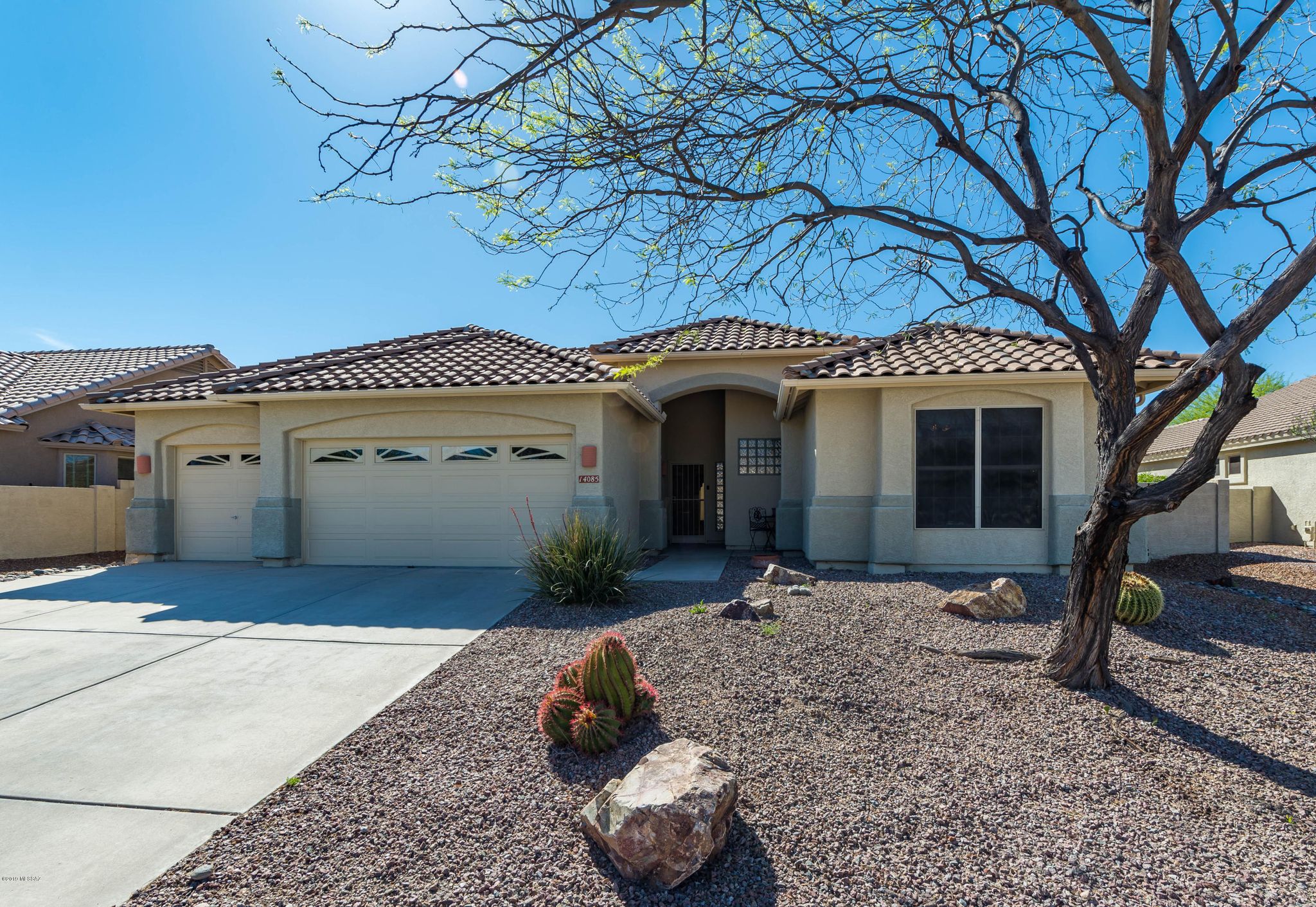 14085 N Hemet Dr, Oro Valley, AZ 85755 - See Est. Value, Schools & More