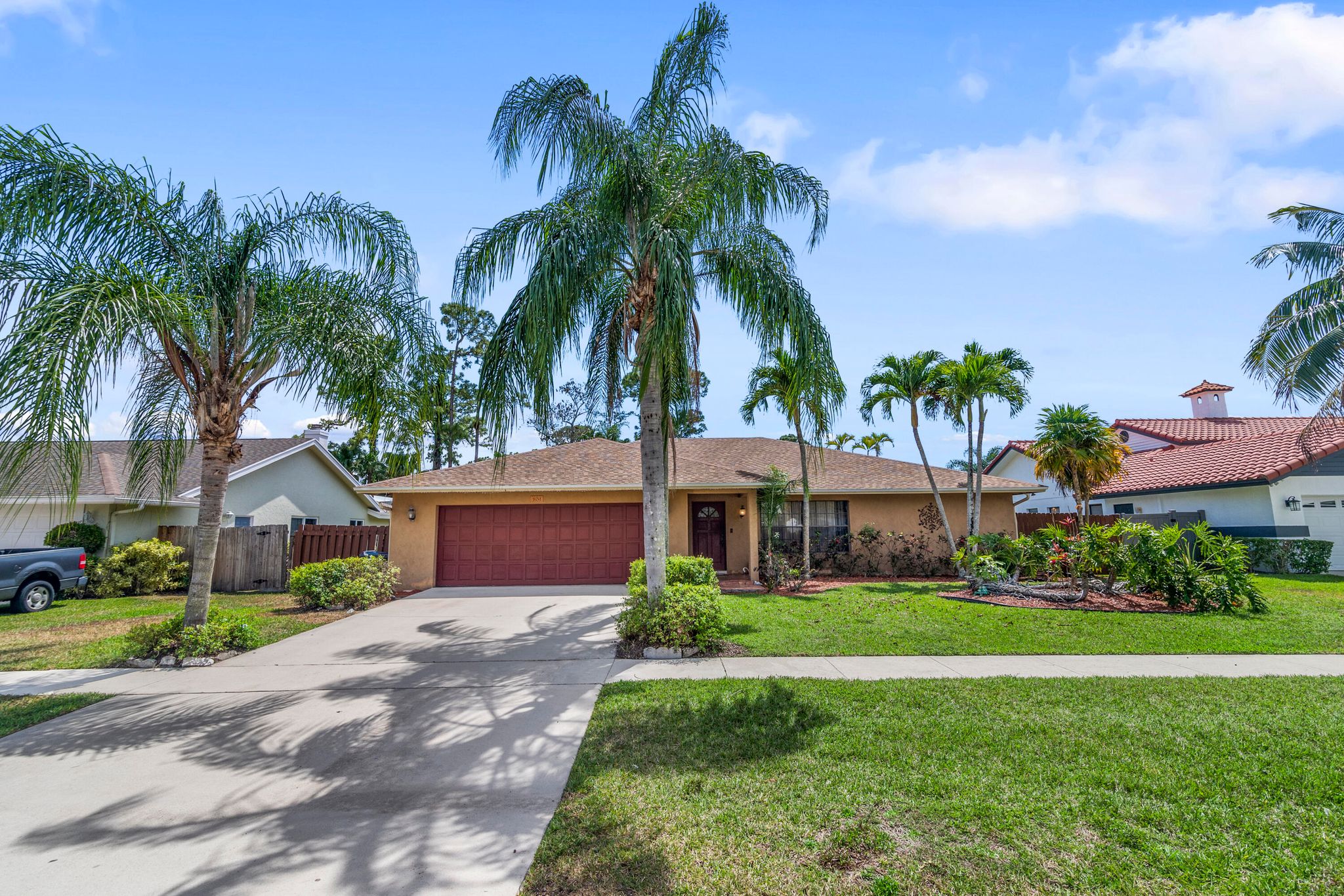 14248 Paddock Drive, Wellington, FL 33414 - See Est. Value, Schools & More