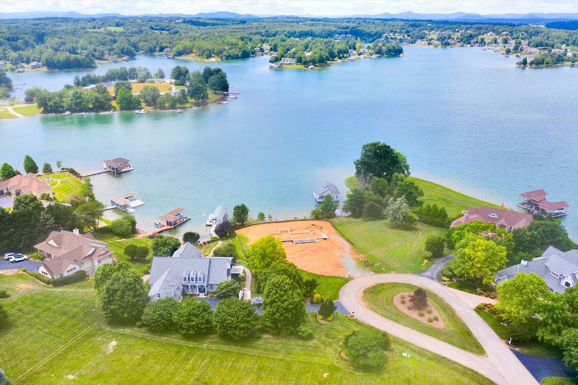 75 Homeplace Cir, Moneta, VA 24121 - See Est. Value, Schools & More