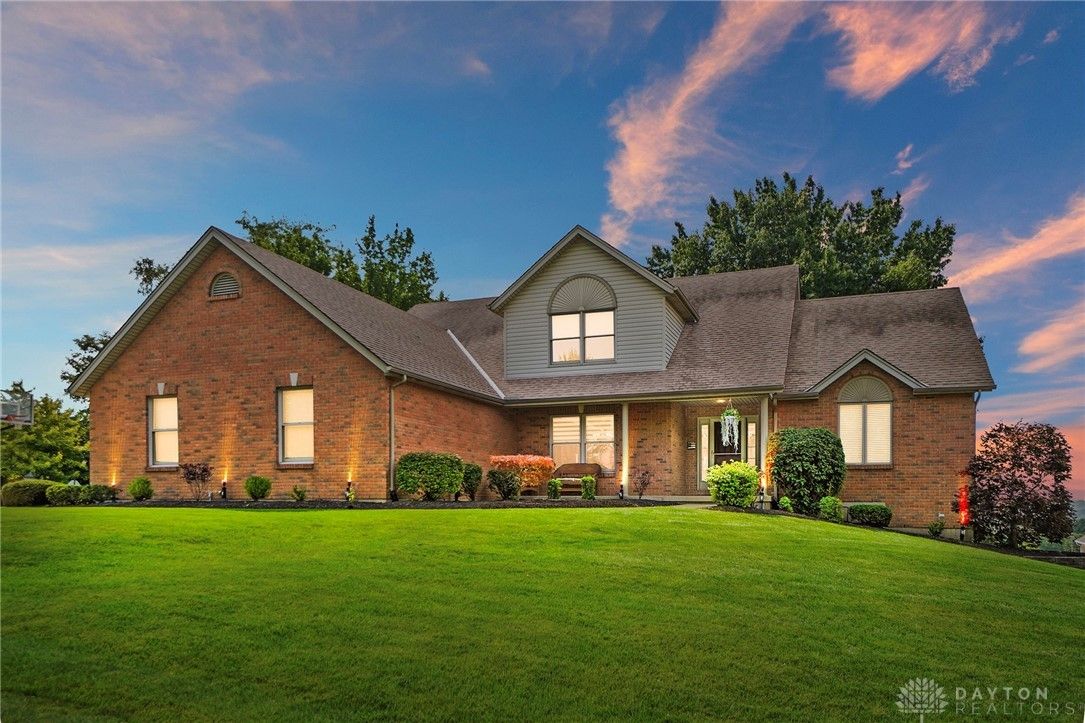 7 Amanda Ct, Hamilton, OH 45013 - See Est. Value, Schools & More