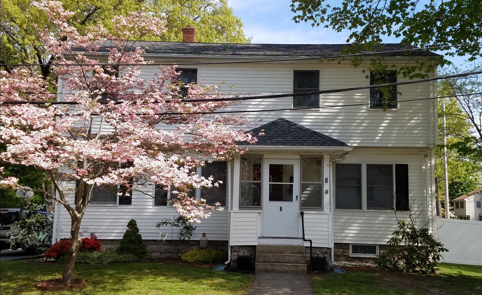 8 Cedar St, Reading, MA 01867 - See Est. Value, Schools & More