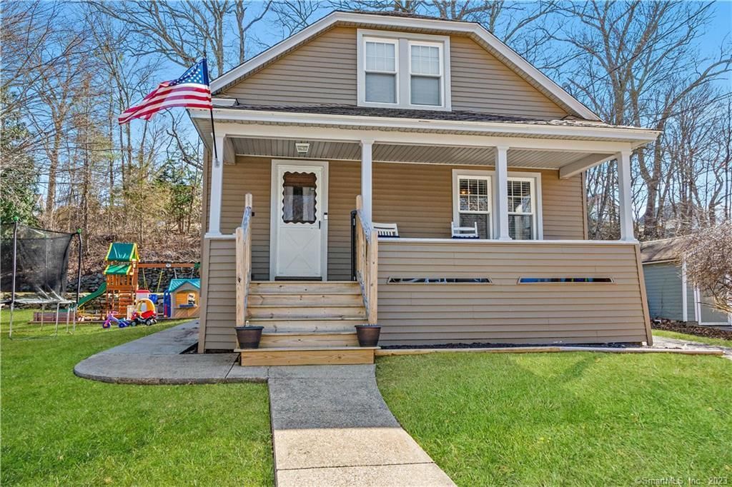 45 Yerrington Avenue, Norwich, CT 06360 - See Est. Value, Schools & More