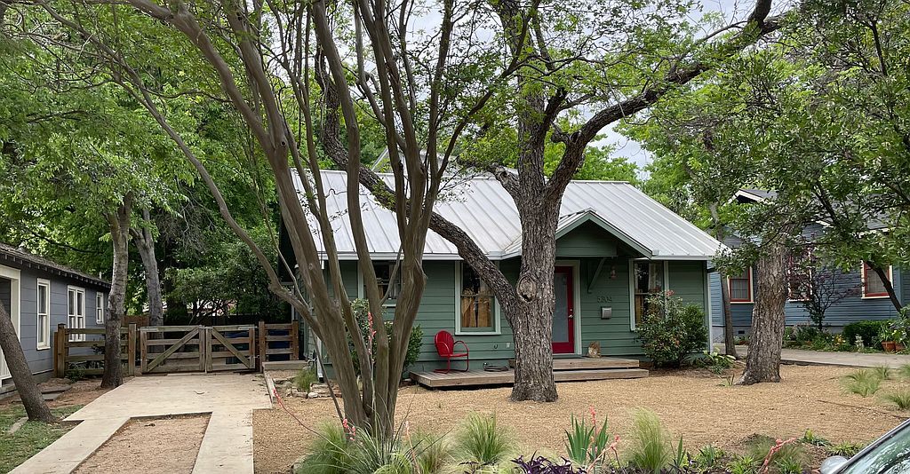 5304 McCandless St, Austin, TX 78756 - See Est. Value, Schools & More