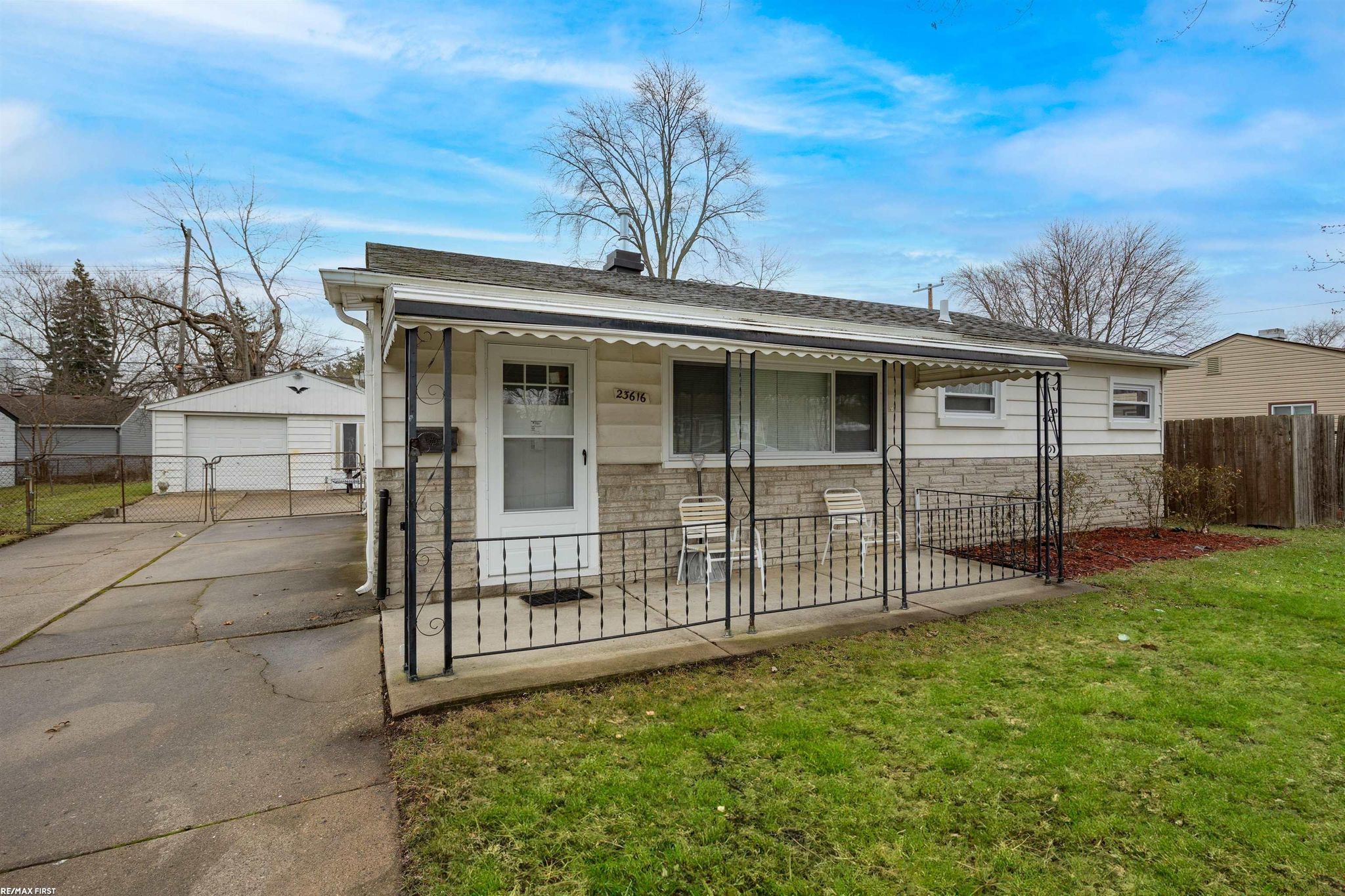 23616 Grabar Sq, Warren, MI 48089 - See Est. Value, Schools & More