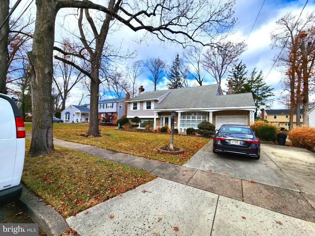 8725 Maple Ave, Pennsauken, NJ 08109 - See Est. Value, Schools & More