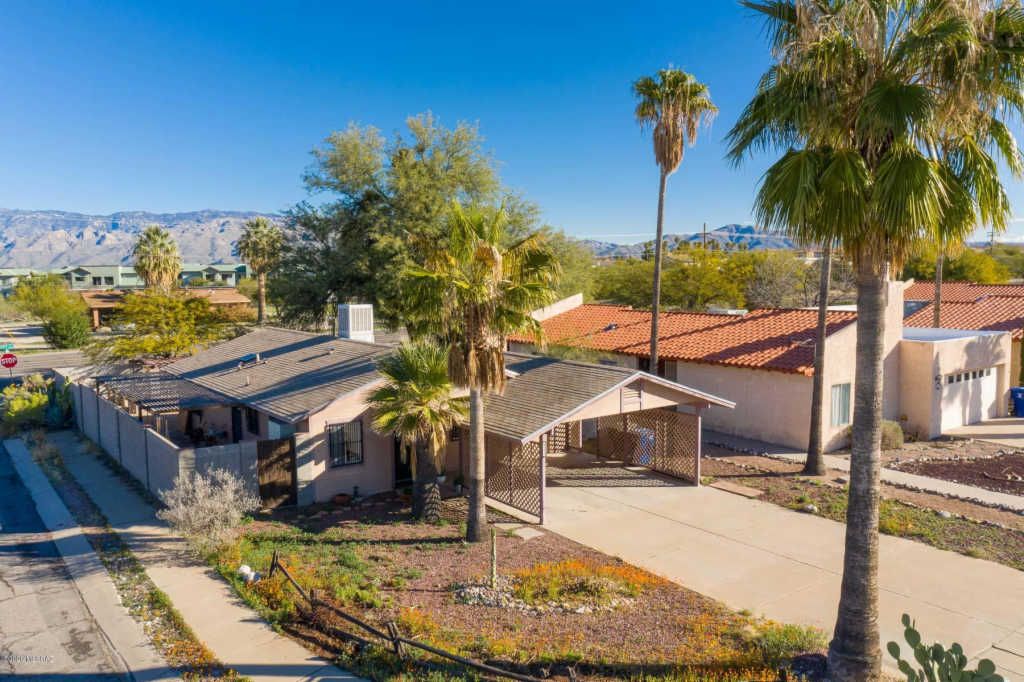 9125 E Calle Maria, Tucson, AZ 85710 - See Est. Value, Schools & More
