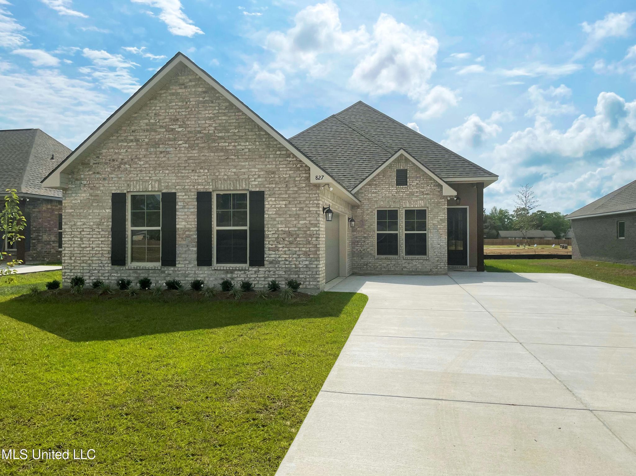 827 Leeward Dr, Biloxi, MS 39532 - See Est. Value, Schools & More