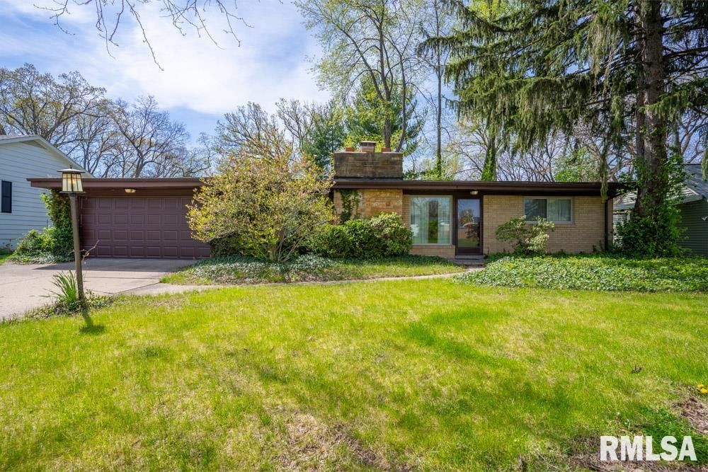 3010 W Westport Rd, Peoria, IL 61615 - See Est. Value, Schools & More