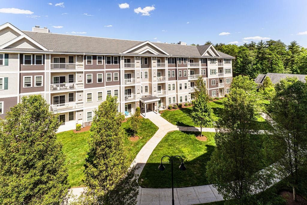 10 Braemoor Woods Road #400, Salem, NH 03079 - See Est. Value, Schools ...