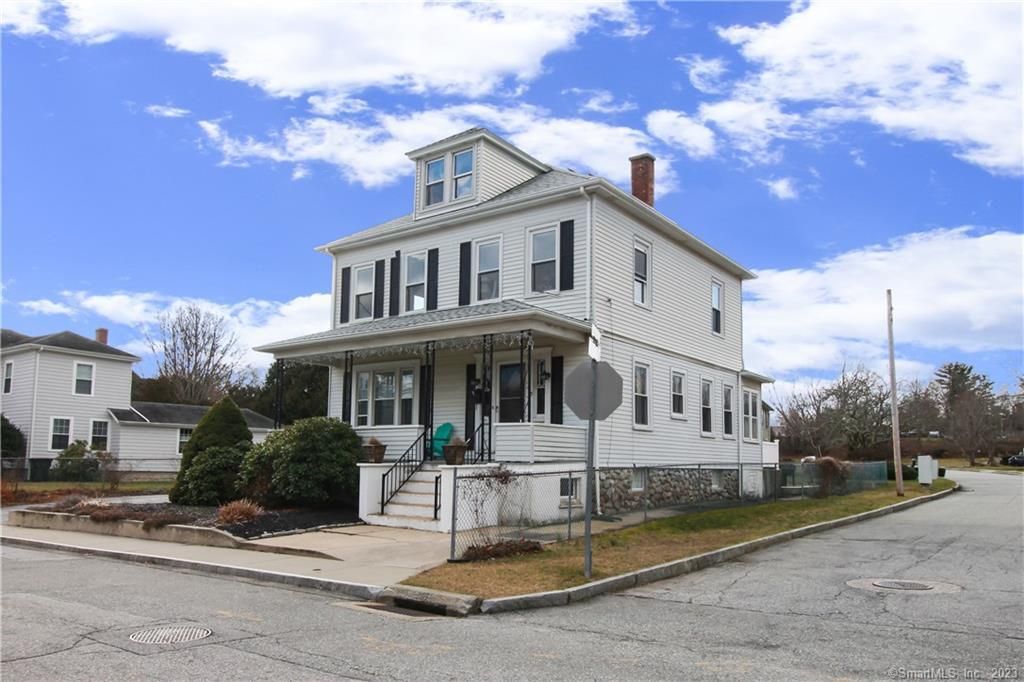 35 Lester St, New London, CT 06320 | Trulia