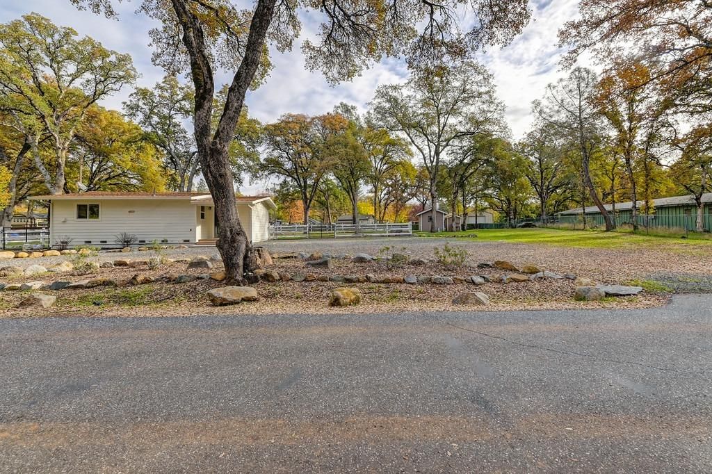 2860 Oak Ln, Meadow Vista, CA 95722 - See Est. Value, Schools & More