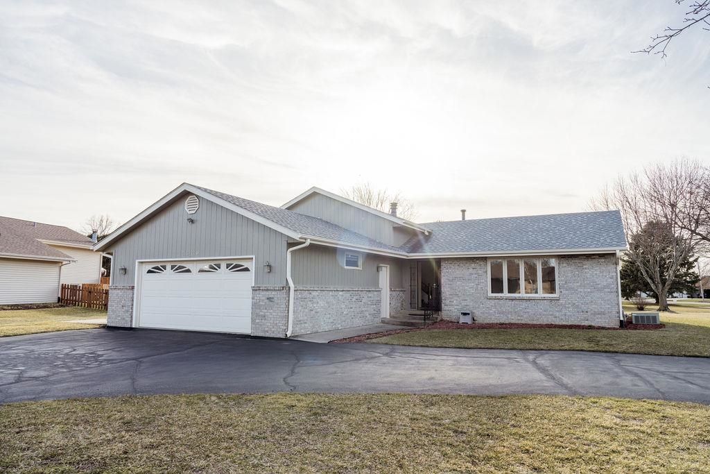 6660 Red Barn Rd, Loves Park, IL 61111 - See Est. Value, Schools & More