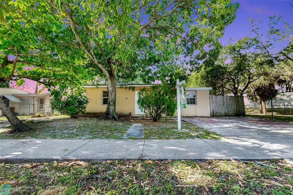 4530 SW 38th St, Hollywood, FL 33023 - See Est. Value, Schools & More