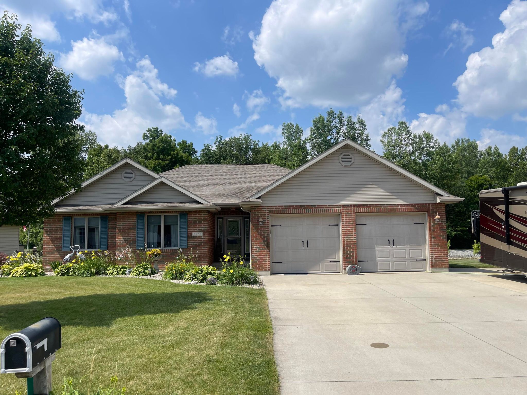 5285 Prairie View Dr, Celina, OH 45822 - See Est. Value, Schools & More