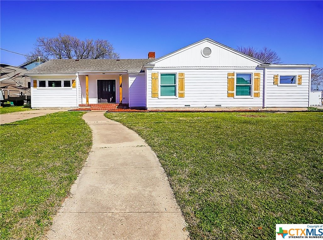 1109 Waco St, Gatesville, TX 76528 - See Est. Value, Schools & More