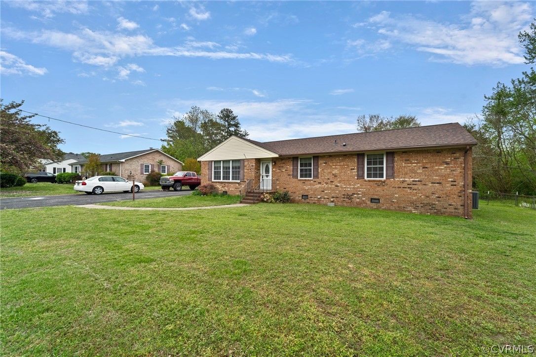 5813 Sutherland Dr, Sutherland, VA 23885 - See Est. Value, Schools & More