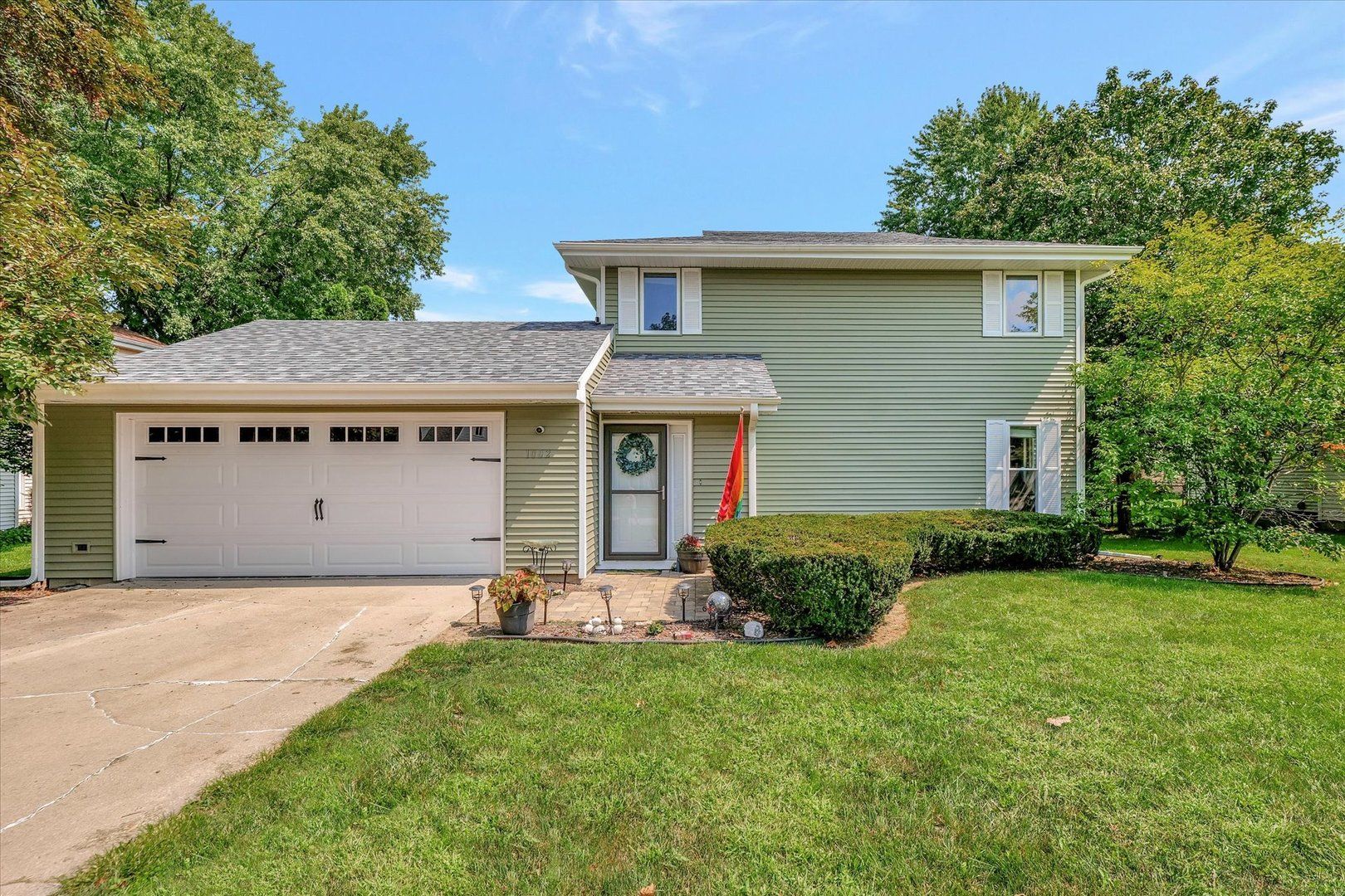 1002 Center St, Mahomet, IL 61853 - See Est. Value, Schools & More